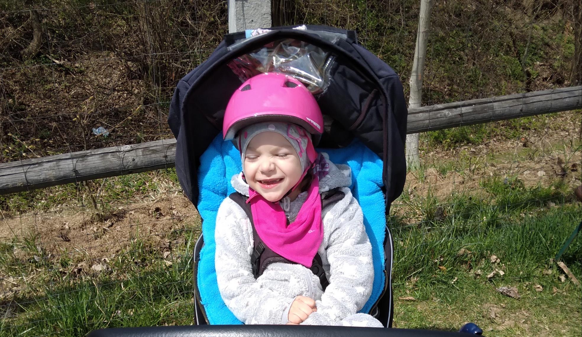 Bez speciálního kočárku se Natálka nikam nedostane | Patron dětí